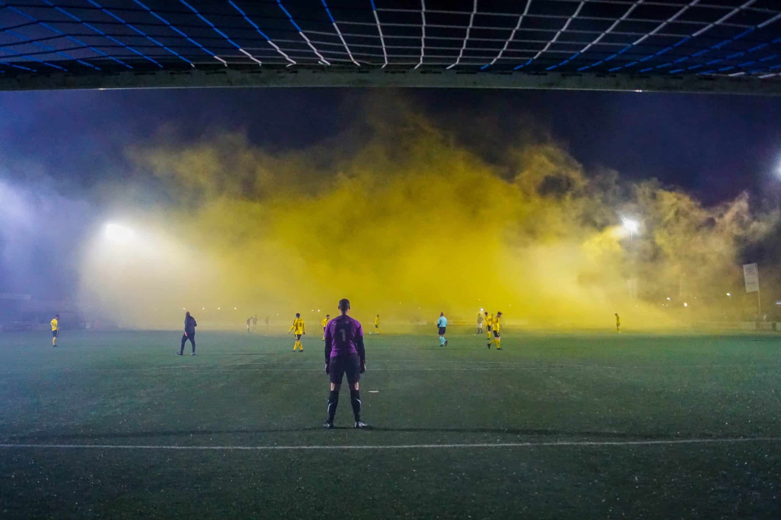 Vuurwerkverbod doet wonderen bij Zevenaarse derby DCS - OBW In de Hekken