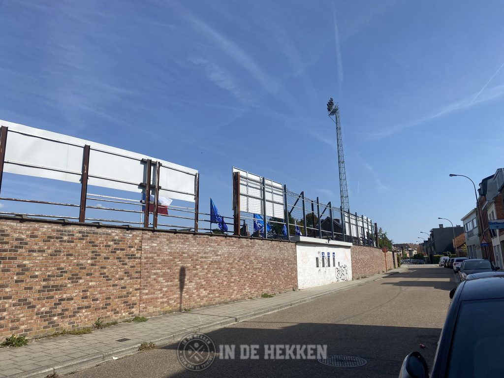 Stedelijk Sportstadion Hasselt: oude staantribunes nog intact | In de ...