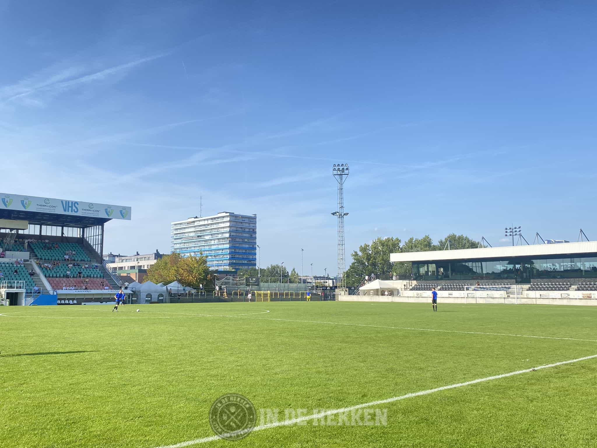 Stedelijk Sportstadion Hasselt: oude staantribunes nog intact | In de ...