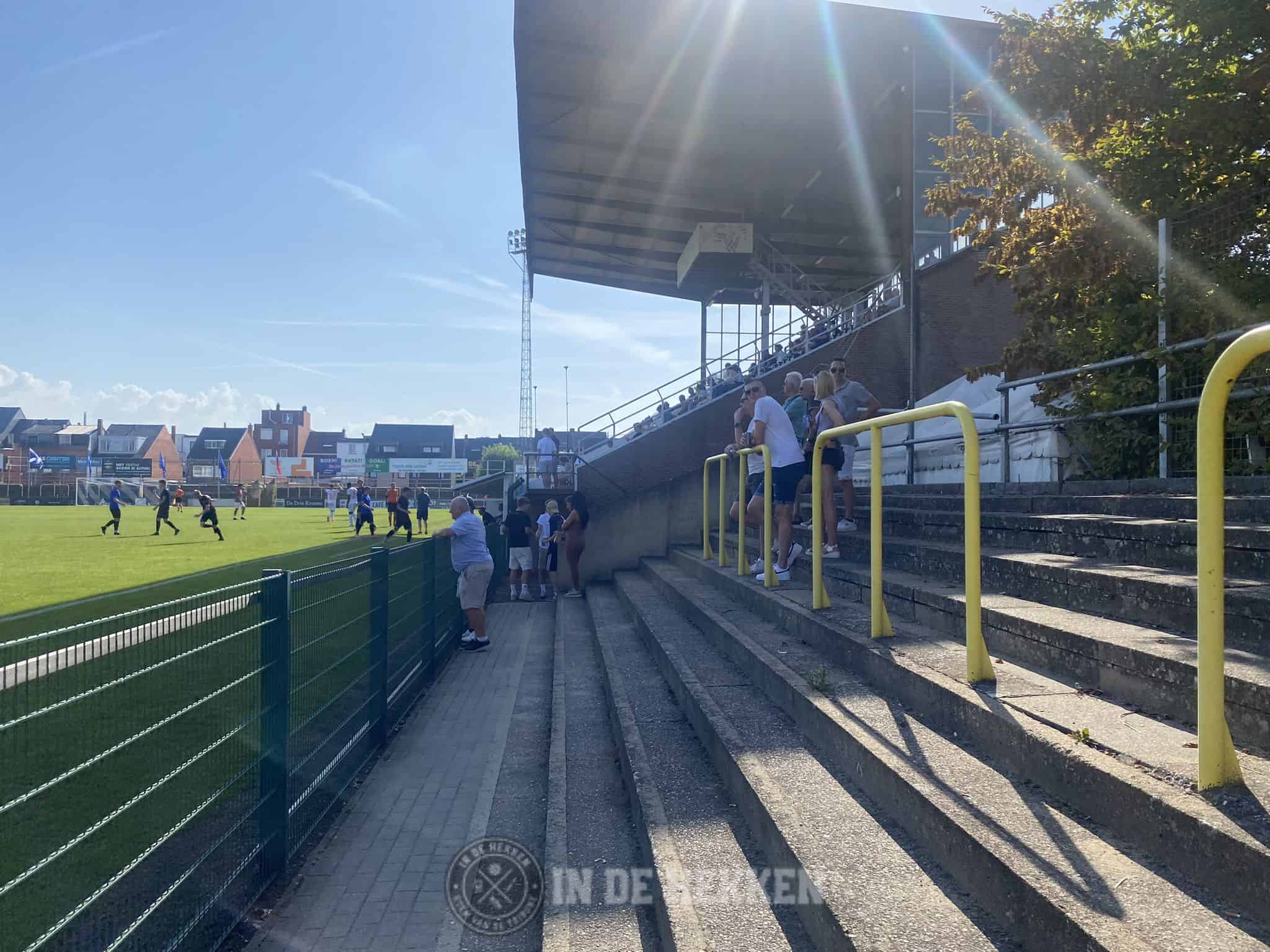 Stedelijk Sportstadion Hasselt: oude staantribunes nog intact | In de ...