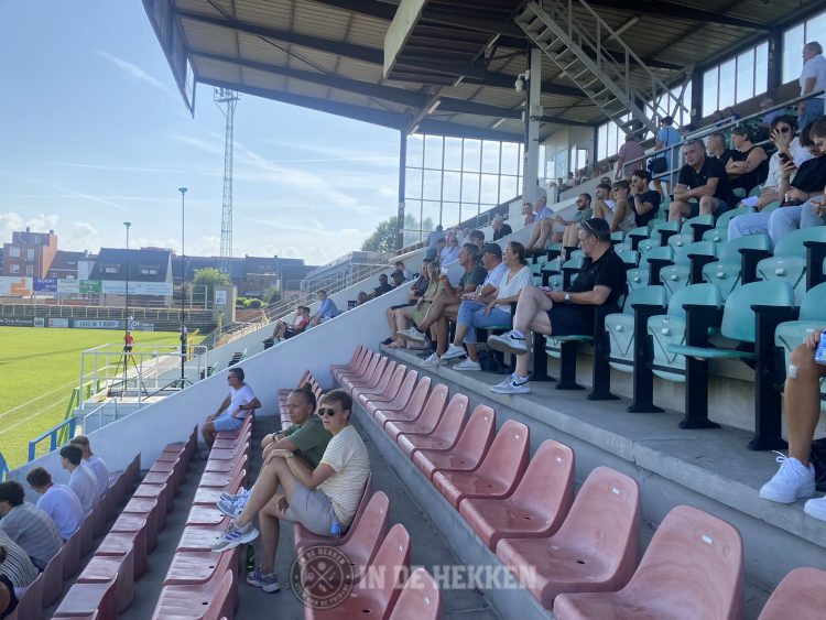 Stedelijk Sportstadion Hasselt: oude staantribunes nog intact | In de ...