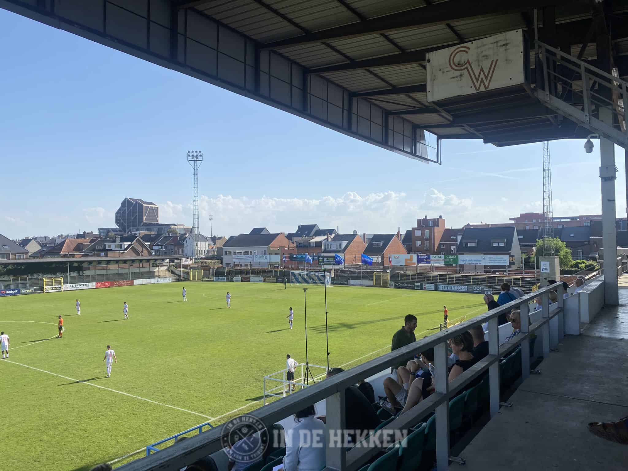 Stedelijk Sportstadion Hasselt: oude staantribunes nog intact | In de ...